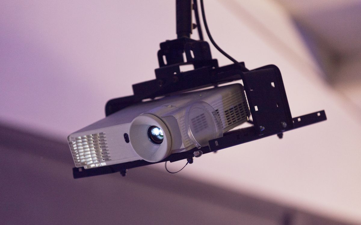 Comment insonoriser un vidéoprojecteur ? | Vidéoprojecteur Center
